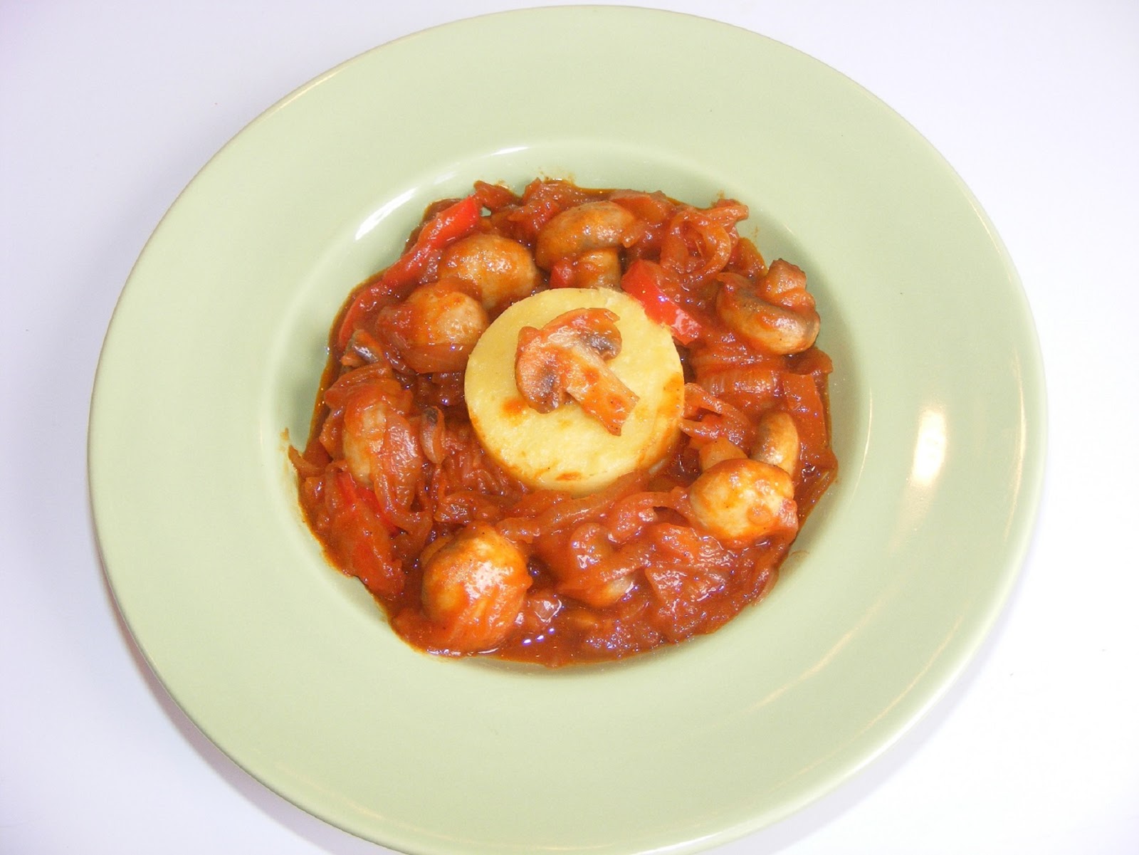 Tocanita betivita cu ceapa si ciuperci | Preparatedevis.ro