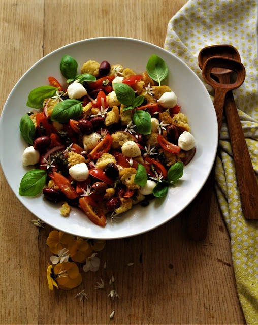 Panzanella med mozzerella