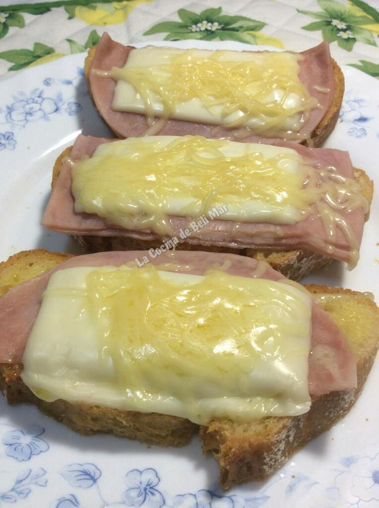 La Cocina de Beli Mar: TOSTADAS MIXTAS