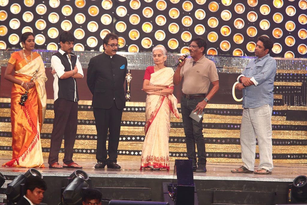 LG moviee: Star Vijay Awards 2014 Photos