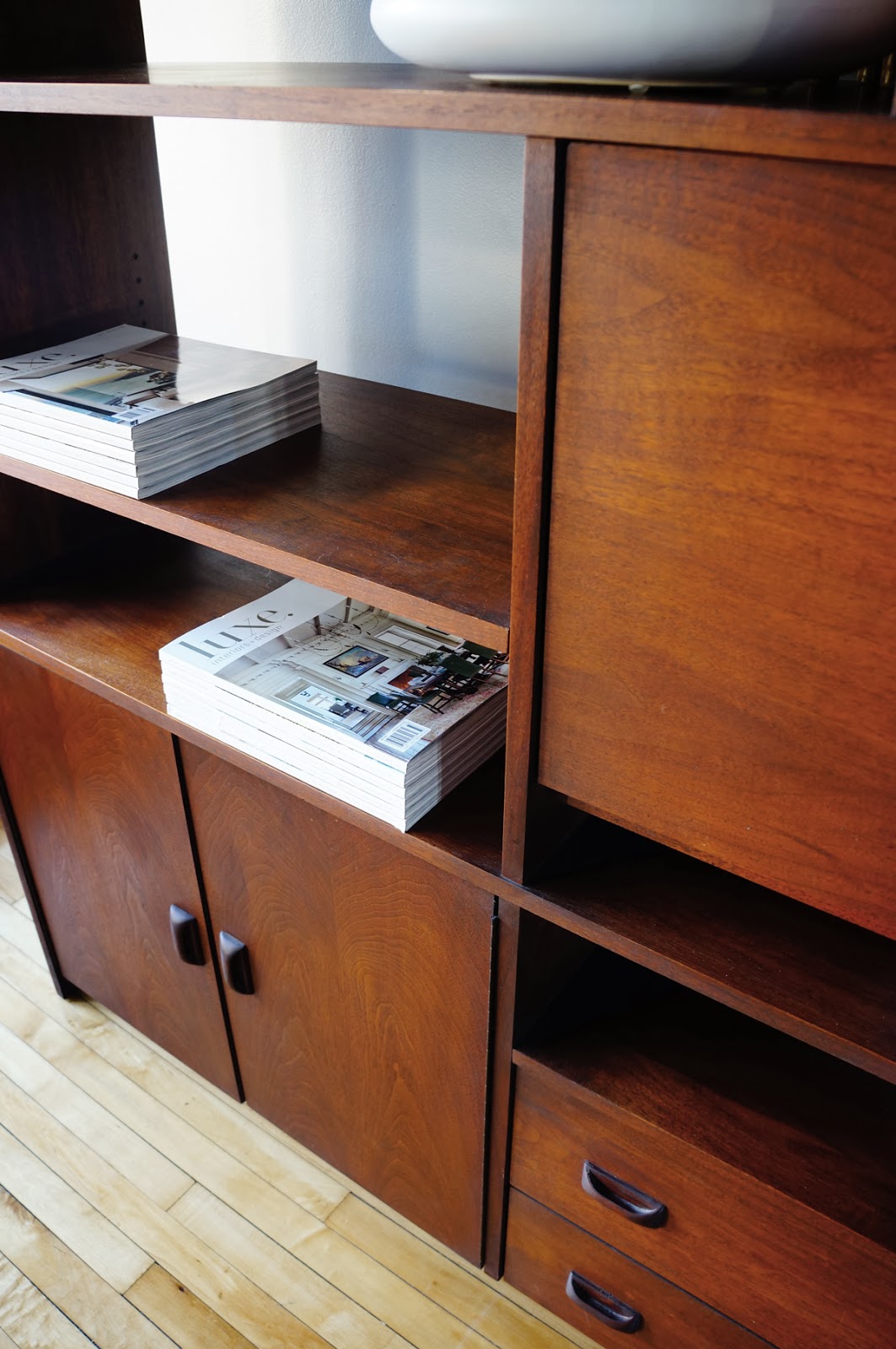 str8mcm: Walnut Wall Unit