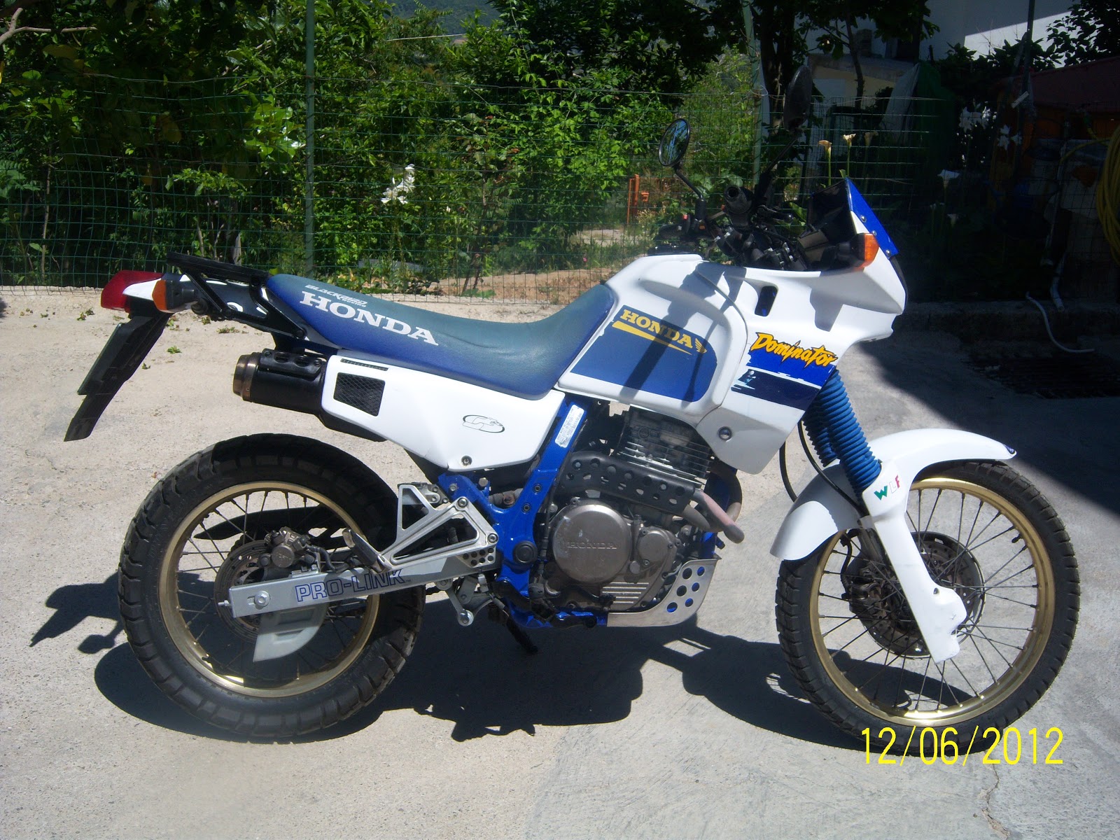 IL RICHIAMO DELLE RUOTE: HONDA DOMINATOR 650 PROJECT DAKAR