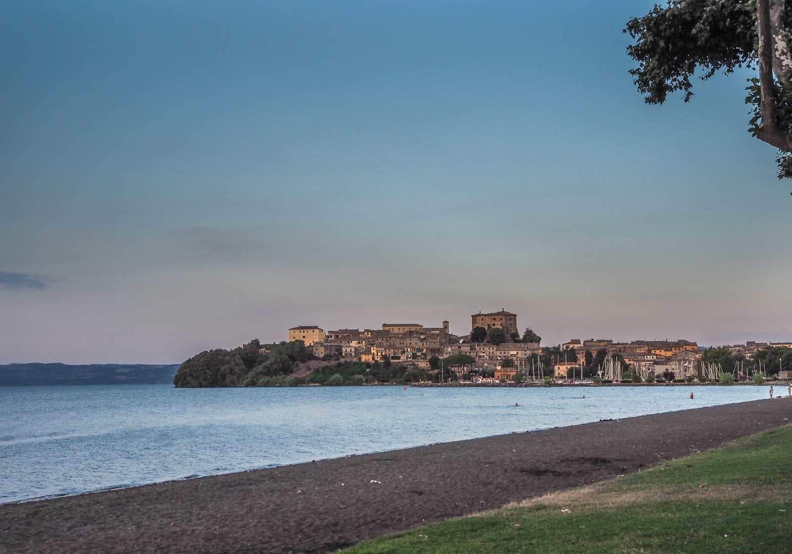 Italy: Lago Bolsena - all the goodness of Italy in one big crater