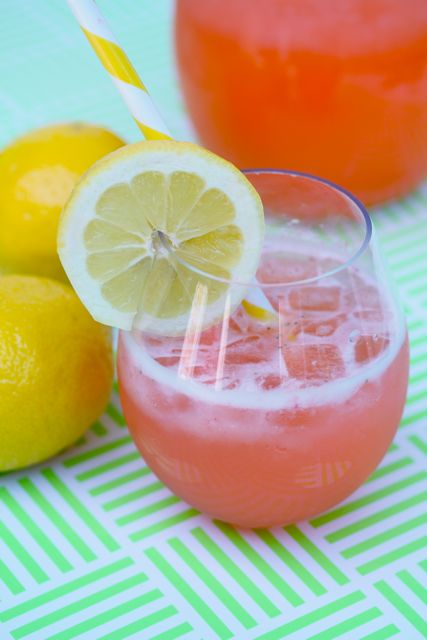 Your Southern Peach: Strawberry Lemonade