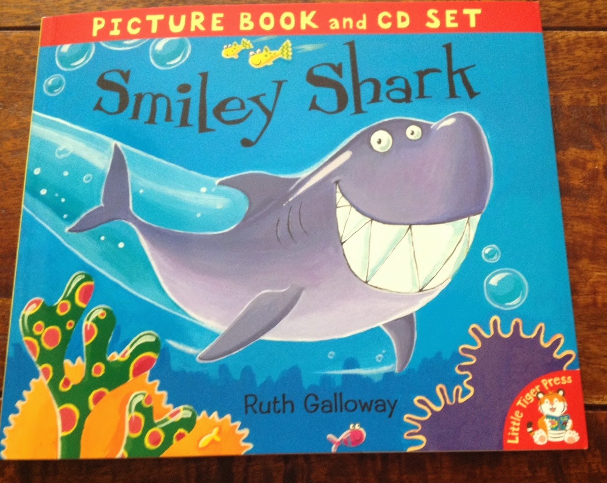 smiley-shark-a-pre-writing-freebie-from-the-pond