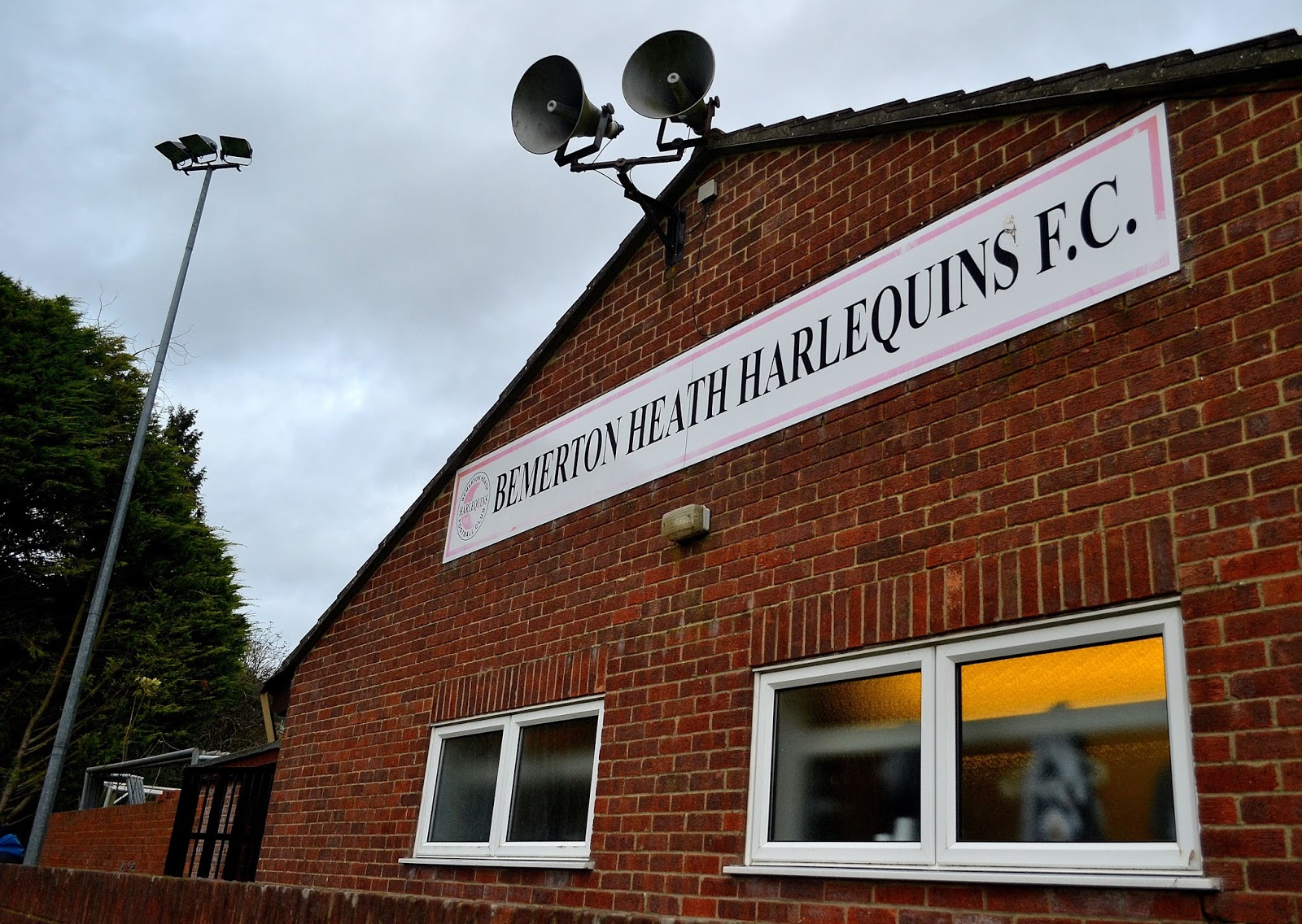 Hopping Around Hampshire: Bemerton Heath Harlequins v Andover Town