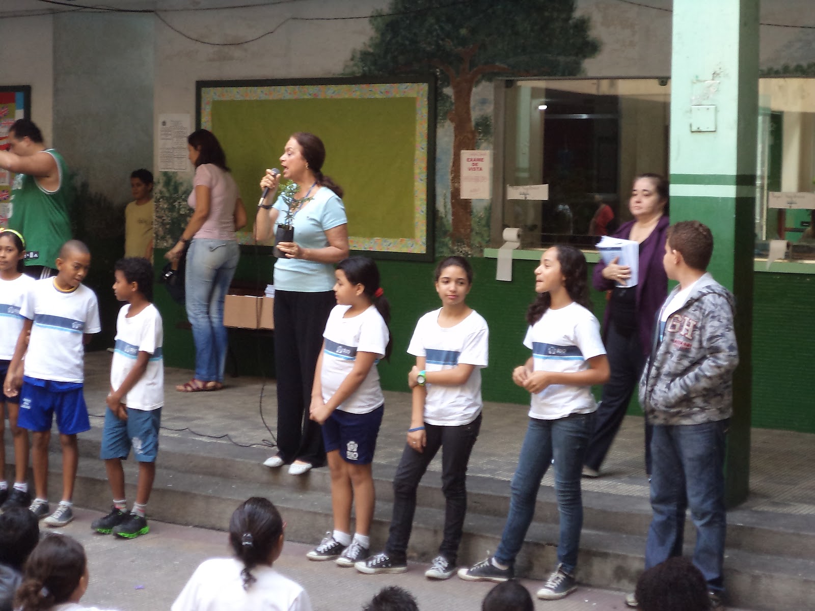 E.M. Prof.ª Dídia Machado Fortes: Entrega dos cadernos pedagógicos Rio+20