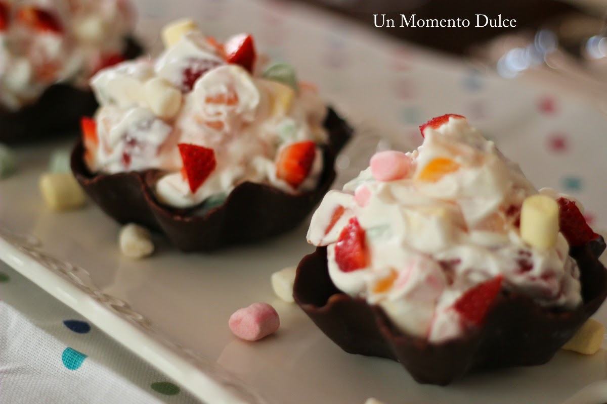 Un momento dulce: CÓCTEL DE FRUTAS CON MARSHMALLOWS Y NATA