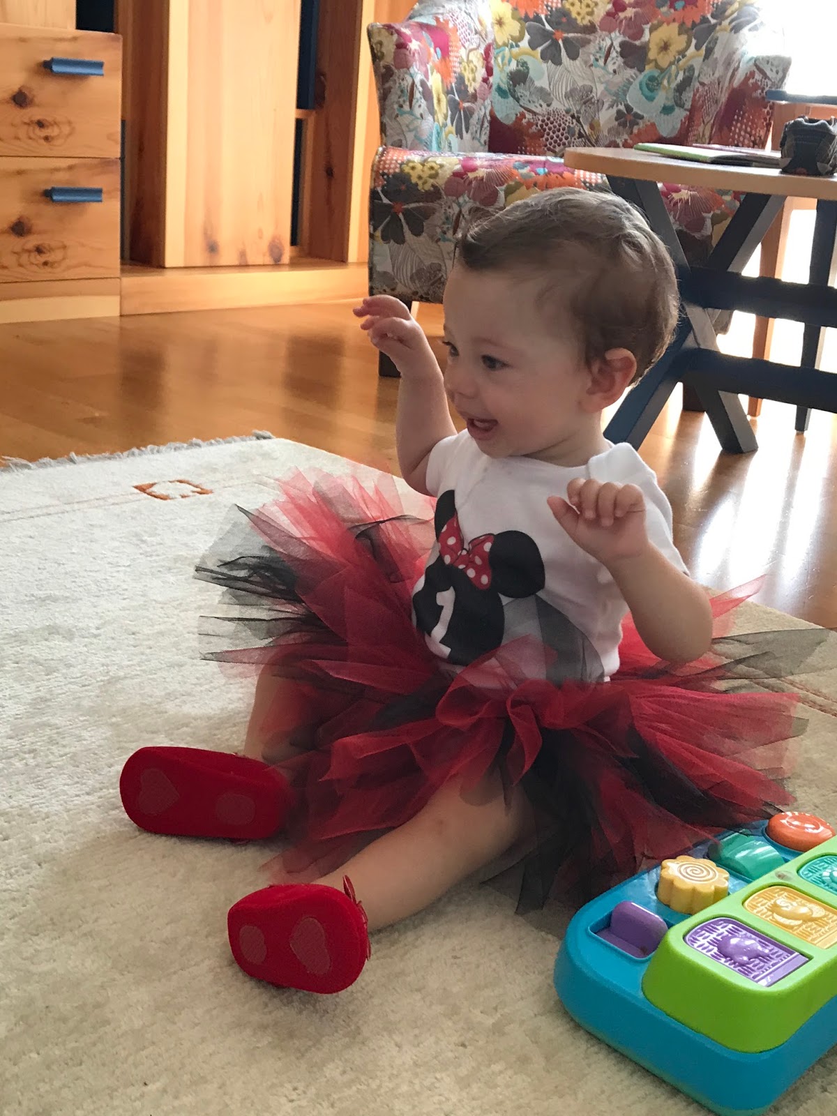 tam zamanı: DERİN'İ KÜÇÜK BİR MINNIE'YE ÇEVİRMEK (minnie mouse party ...