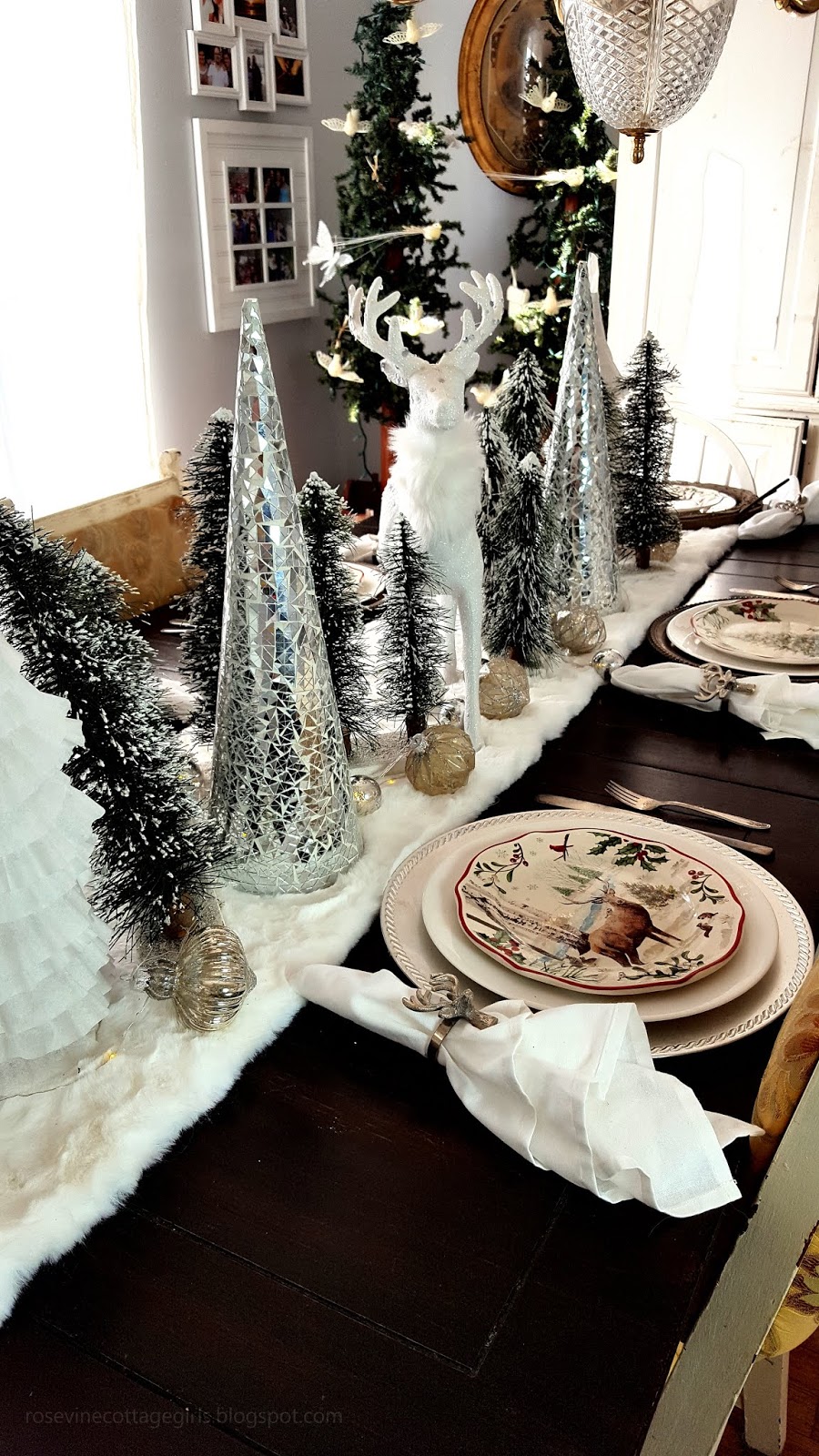 Farmhouse Christmas Table