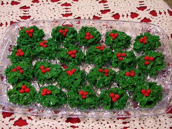 A Gurley Gurl: Christmas Recipe: Christmas Wreaths