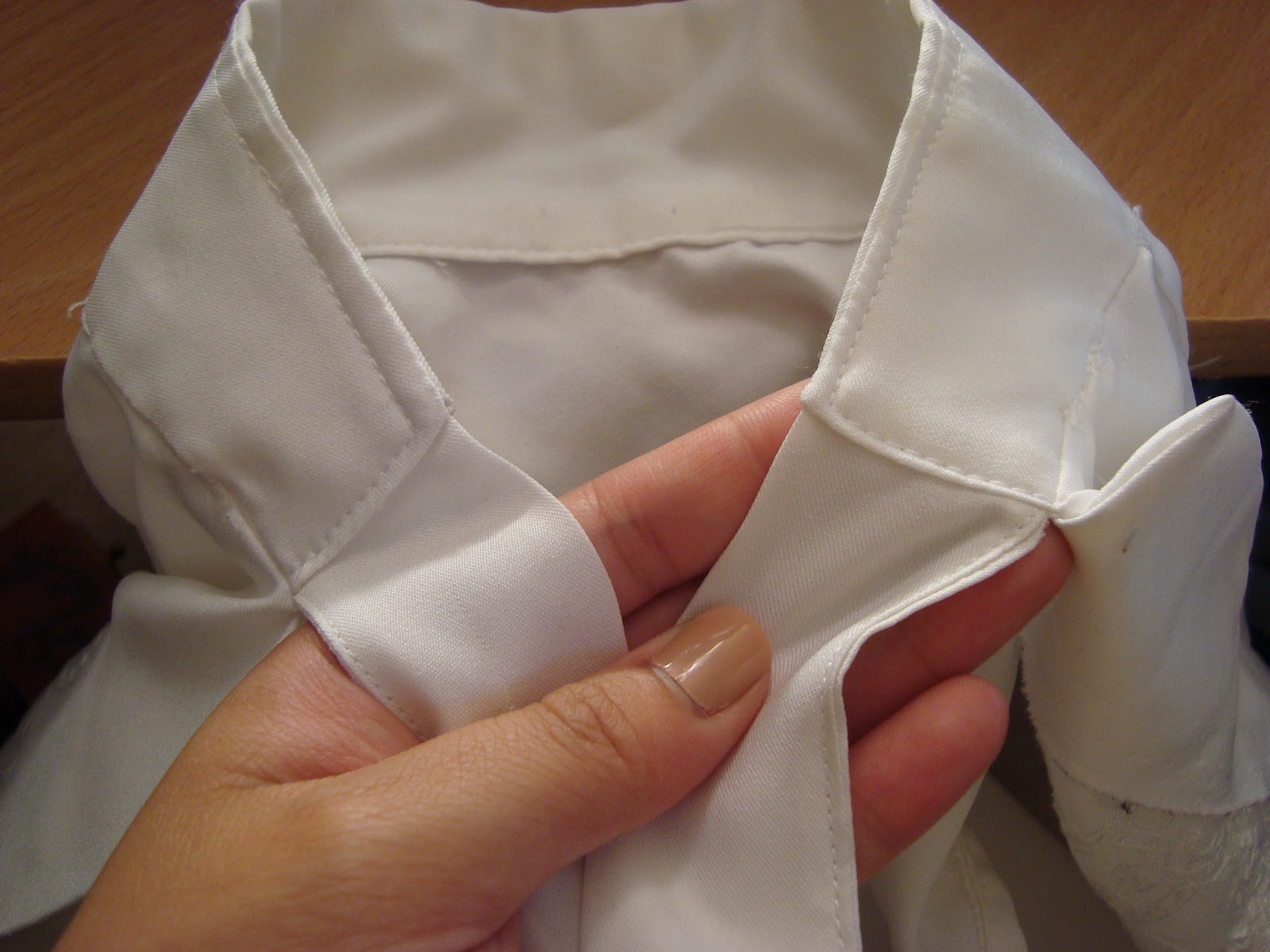 JWo Designs: [TUTORIAL] How to Add a Sash/Bow Tie to a Button-up