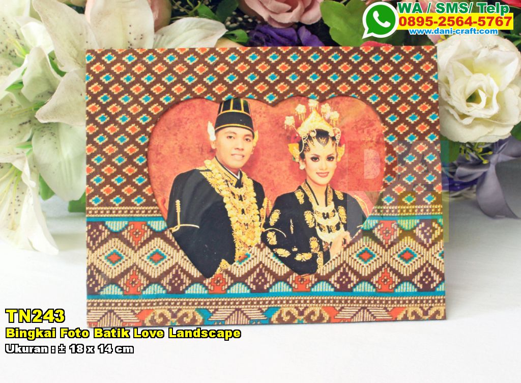 Bingkai Foto Batik Love Landscape | Souvenir Pernikahan