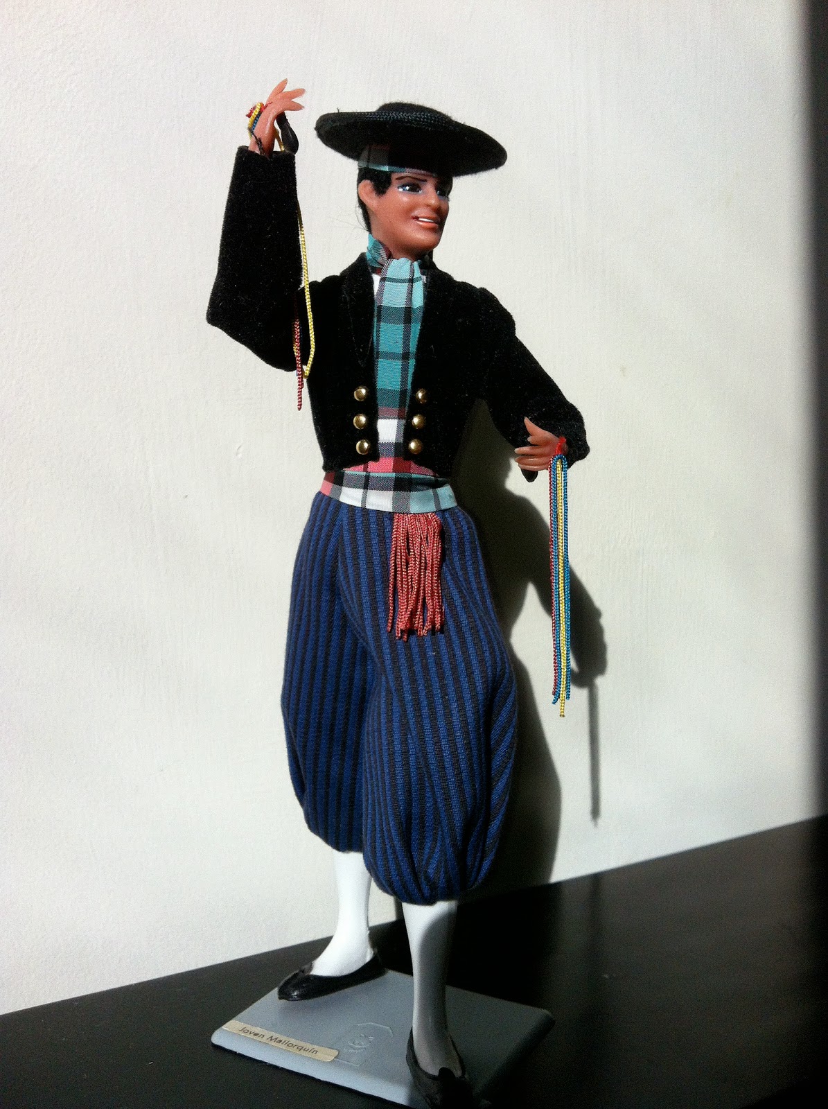 walking distance & et cetera -: Andorra Traditional Clothing