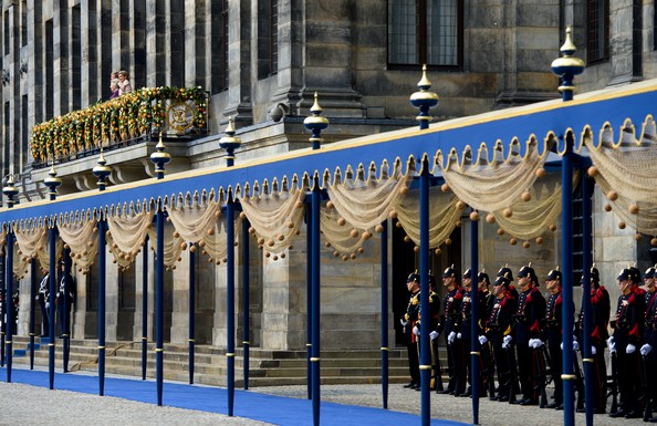 ABDİCATİON OF QUEEN BEATRİX AND İNVESTİTURE OF KİNG WİLLEM ALEXANDER ...