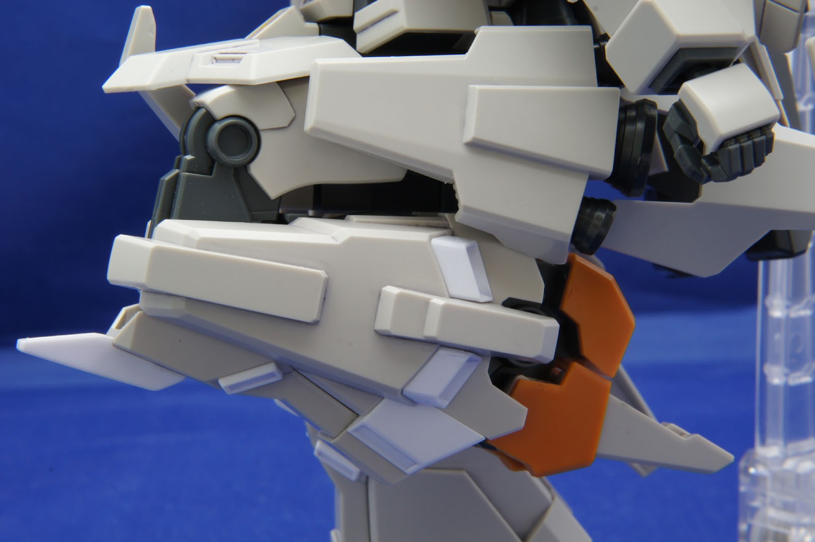 GUNDAM GUY: HGUC 1/144 ReZEL Type C [Defenser b-Unit] [GR] - Review Images