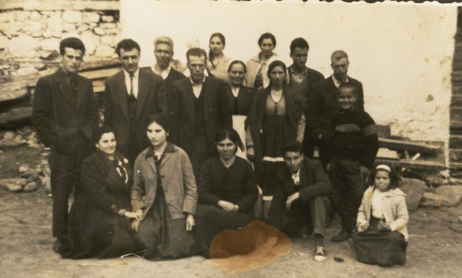 ΤΑ ΠΑΛΙΑ ΧΡΟΝΙΑ ΣΤΟΥΣ ΠΡΟΜΑΧΟΥΣ. ~ Προμαχιώτικα Νέα