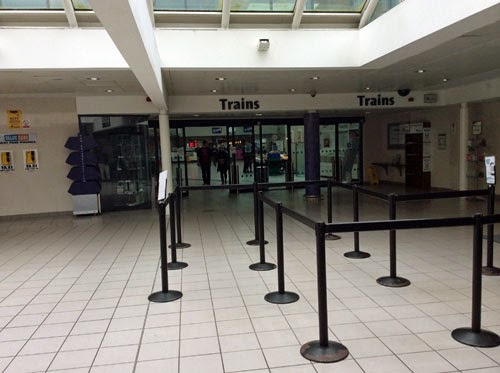 Lanyon Place Belfast Central Station - Britain All Over Travel Guide