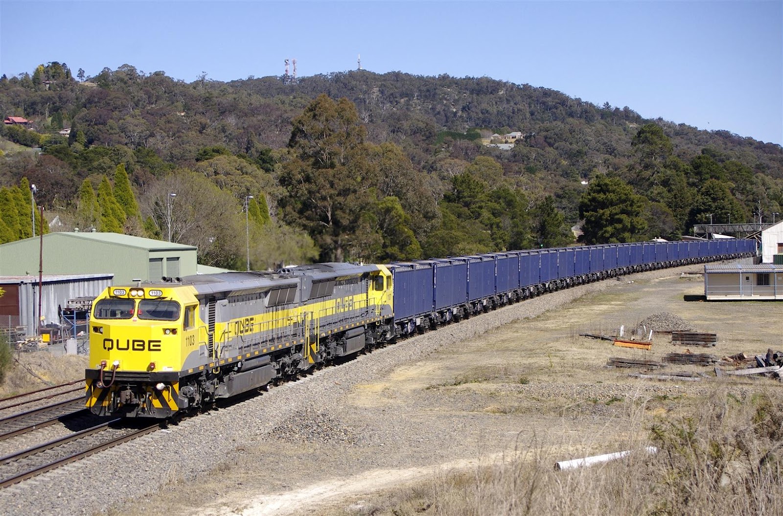 Rollingstock News: Qube 2112 Viterra Grain Train