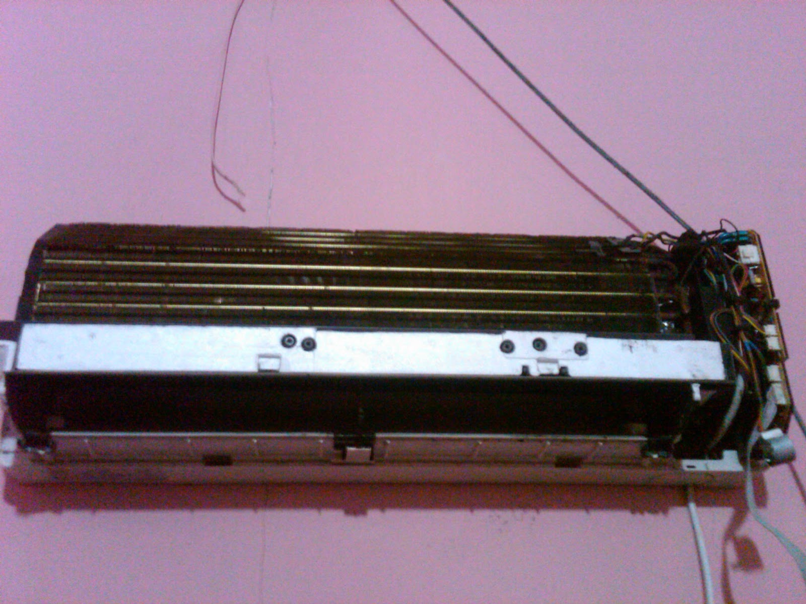 ANEKA INFO TEKNIK: CARA MERAWAT/MEMBERSIHKAN AC SPLIT