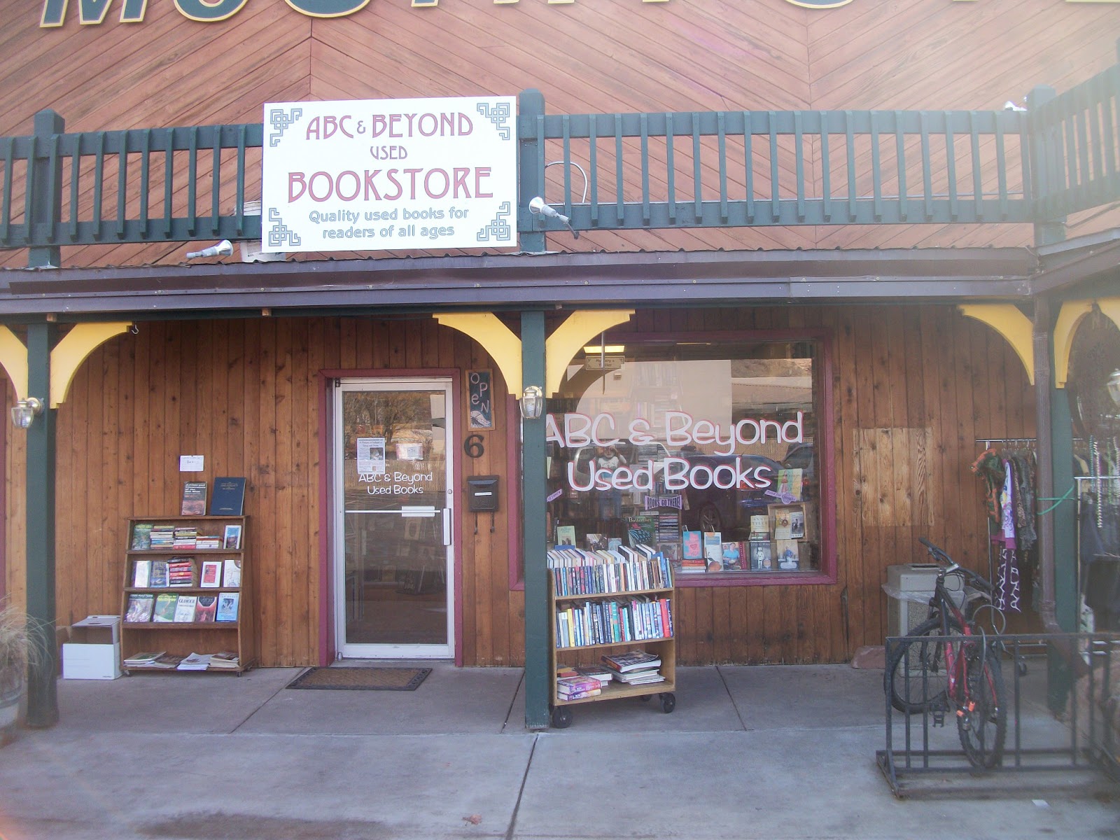 The Book Hunter: Back of Beyond Books. A biblio heaven!