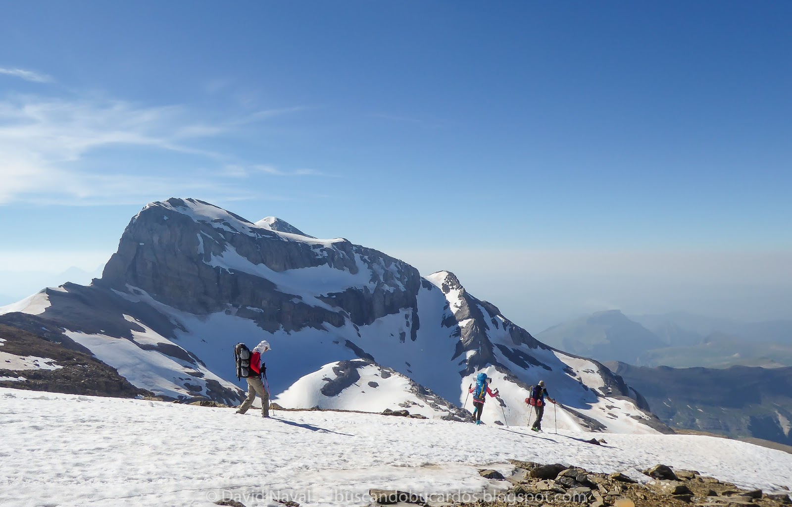 Una noche en el Marboré. Pico Marboré (3.248 m.), Torré de Marboré (3. ...