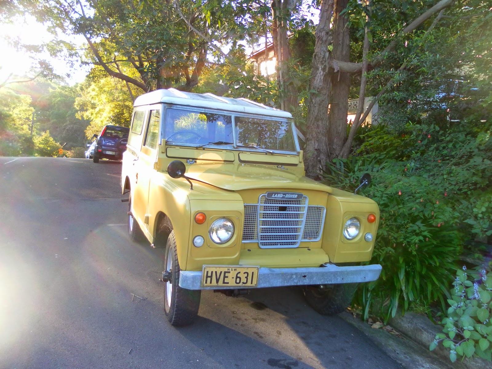 Aussie Old Parked Cars: 1978 Land Rover Series III SWB