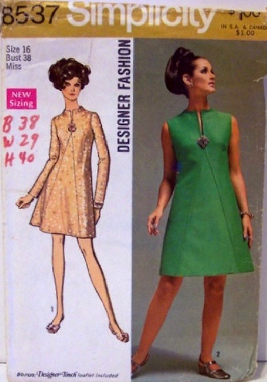 Lilacs & Lace: Simplicity Goes Vintage