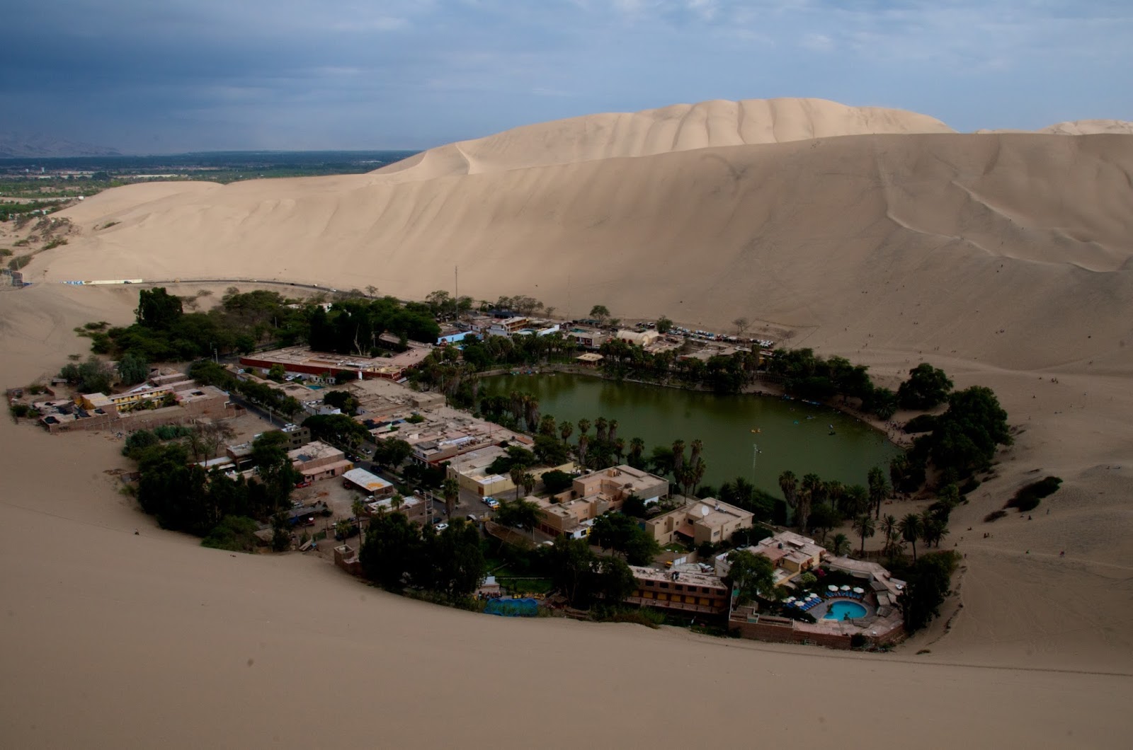Pix Grove: Huacachina Peru
