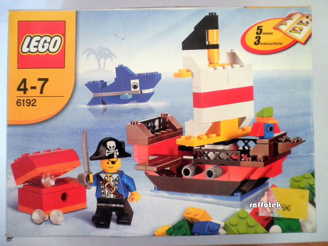 raffotek el famobil disperso... y su anárquica colección en vitrina ...