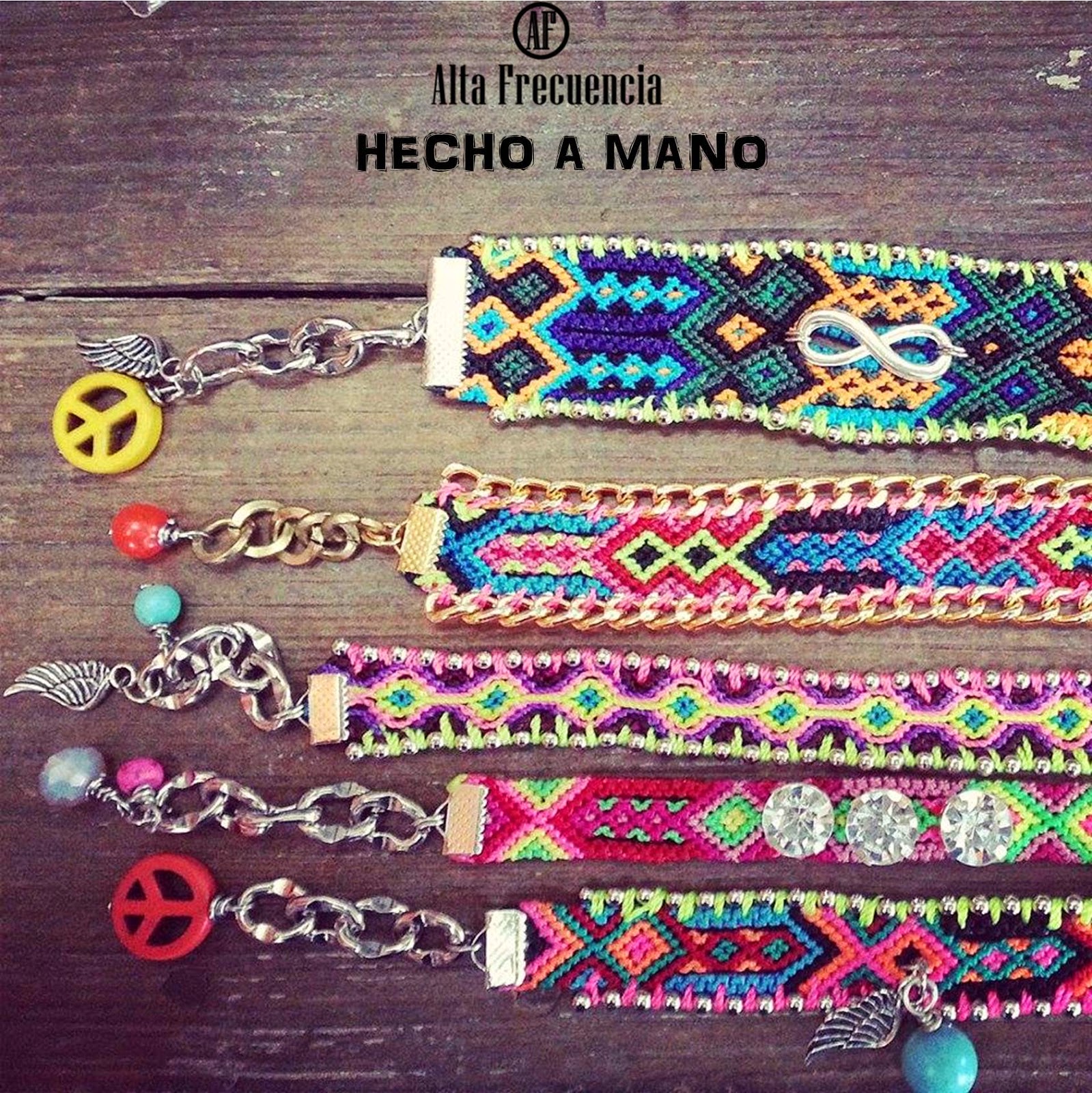 Alta Frecuencia Mexico: LAS PULSERAS DEL VERANO