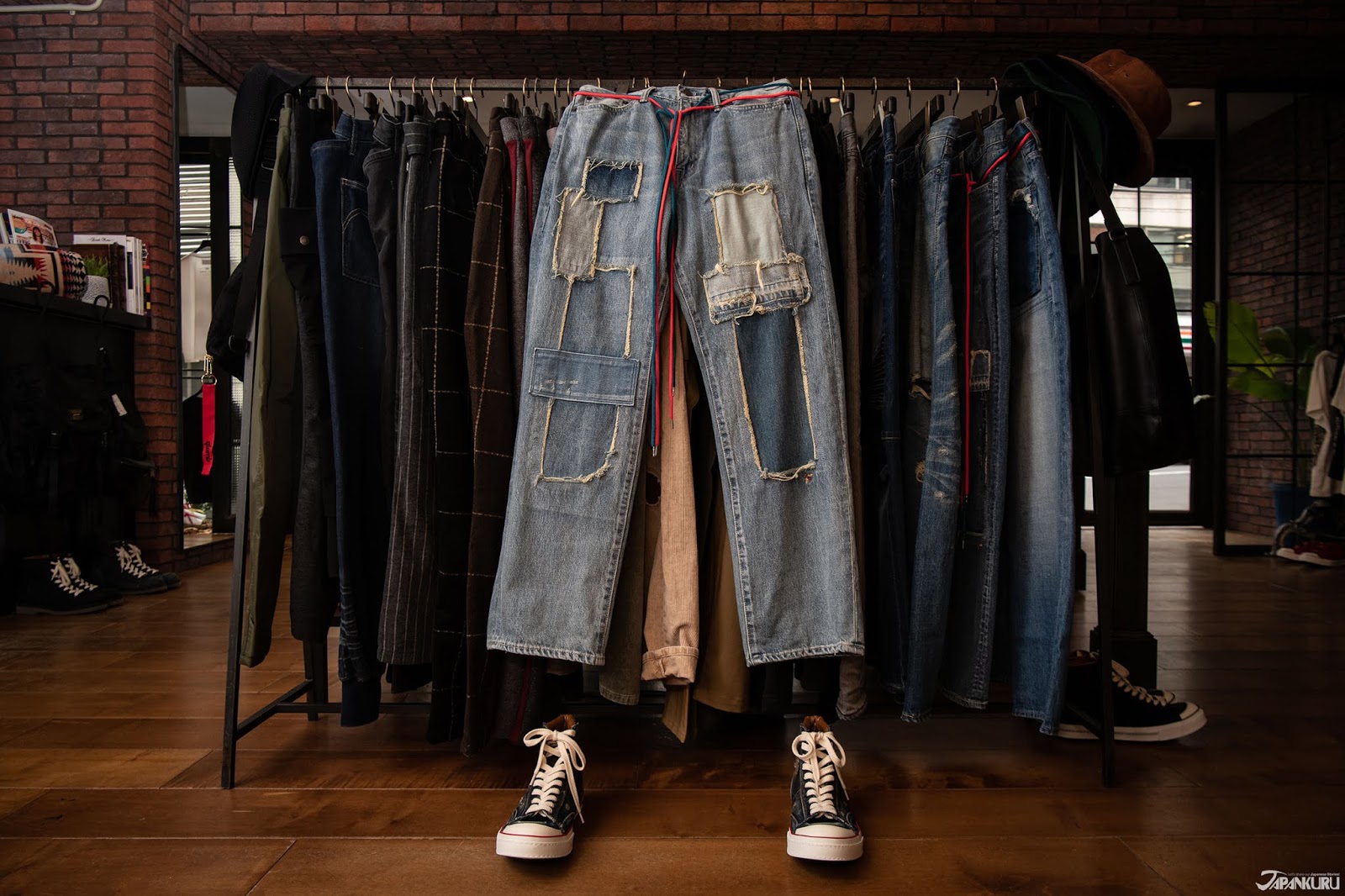 JAPANKURU: Official JoJo's Bizarre Adventure Clothes from Harajuku ...