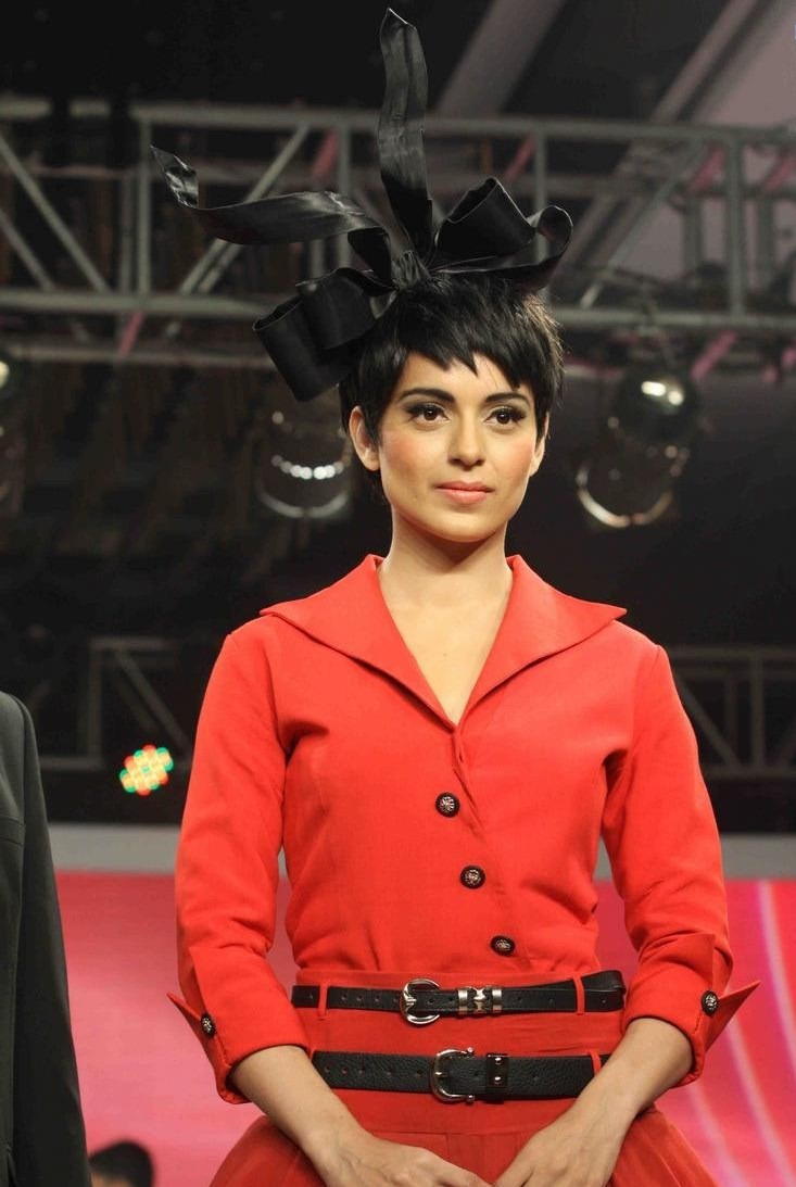 Kangana Ranaut Ramp Walk photos,Bollywood Actresses Private Photos ...