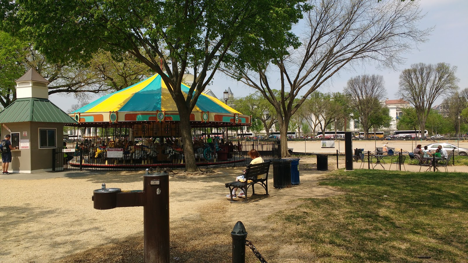 bRUNch DC: Sight Speeding: The Smithsonian Carousel