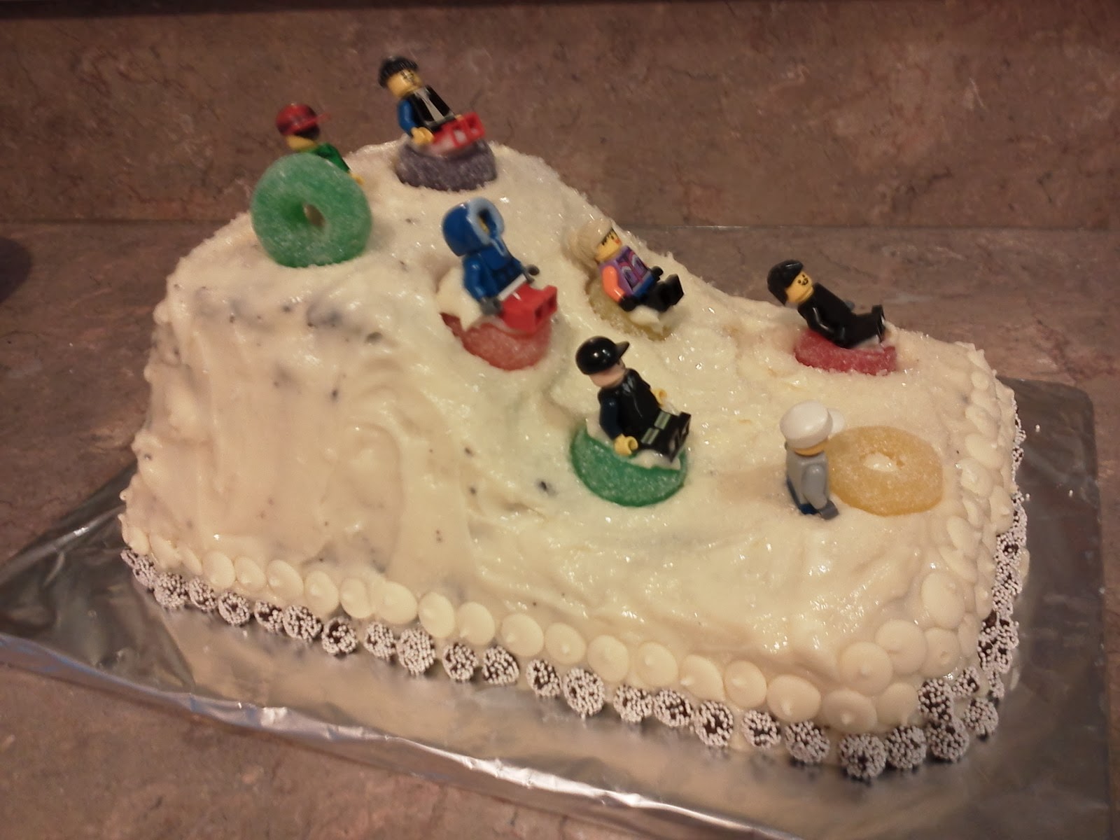 Pocono Pabulum for Mind & Body: 5th Birthday Cake (snow tubing party!)