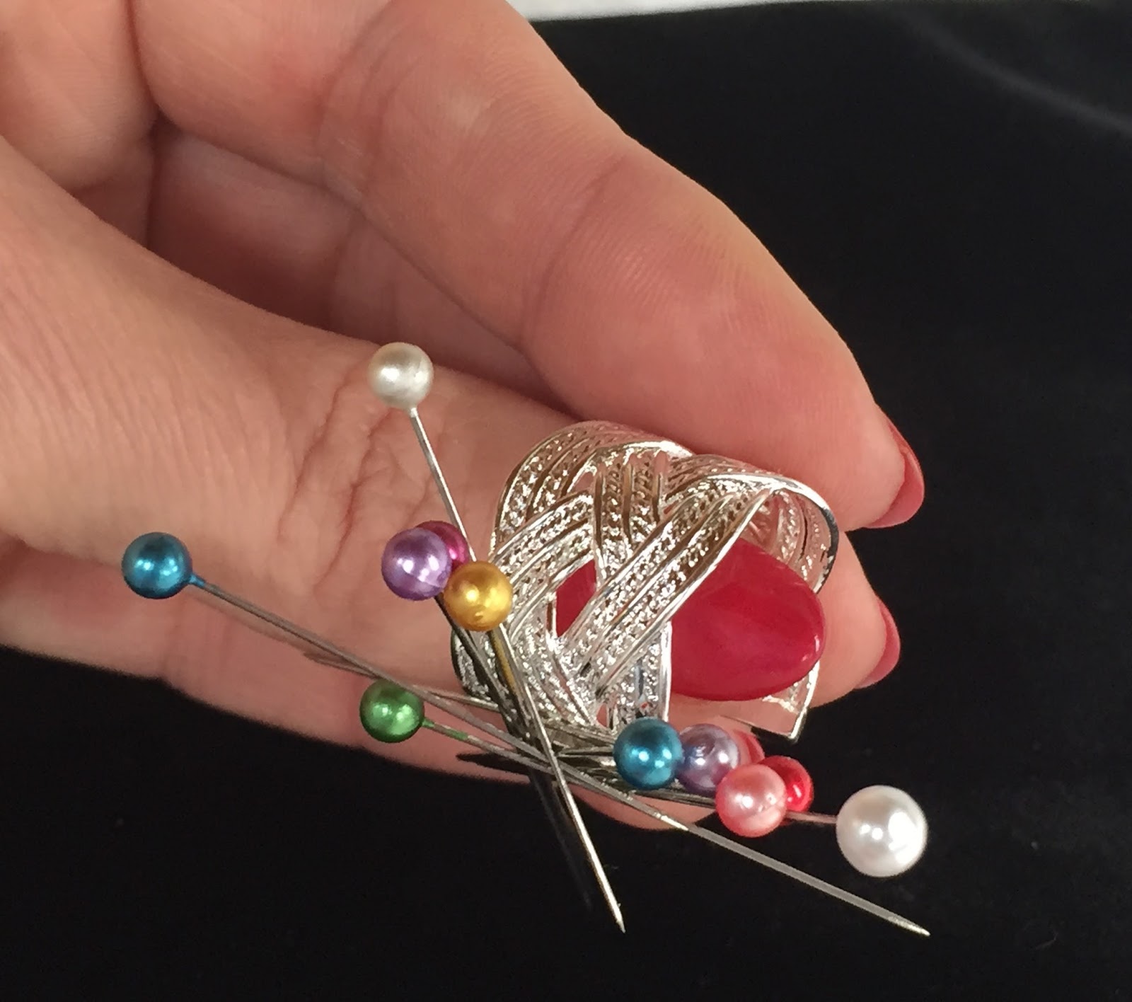 Quiltessa: Patchwork palette: Sewing jewelry