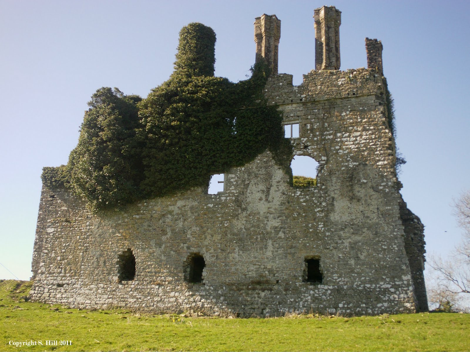 Ireland In Ruins: Carbury Castle Co. Kildare