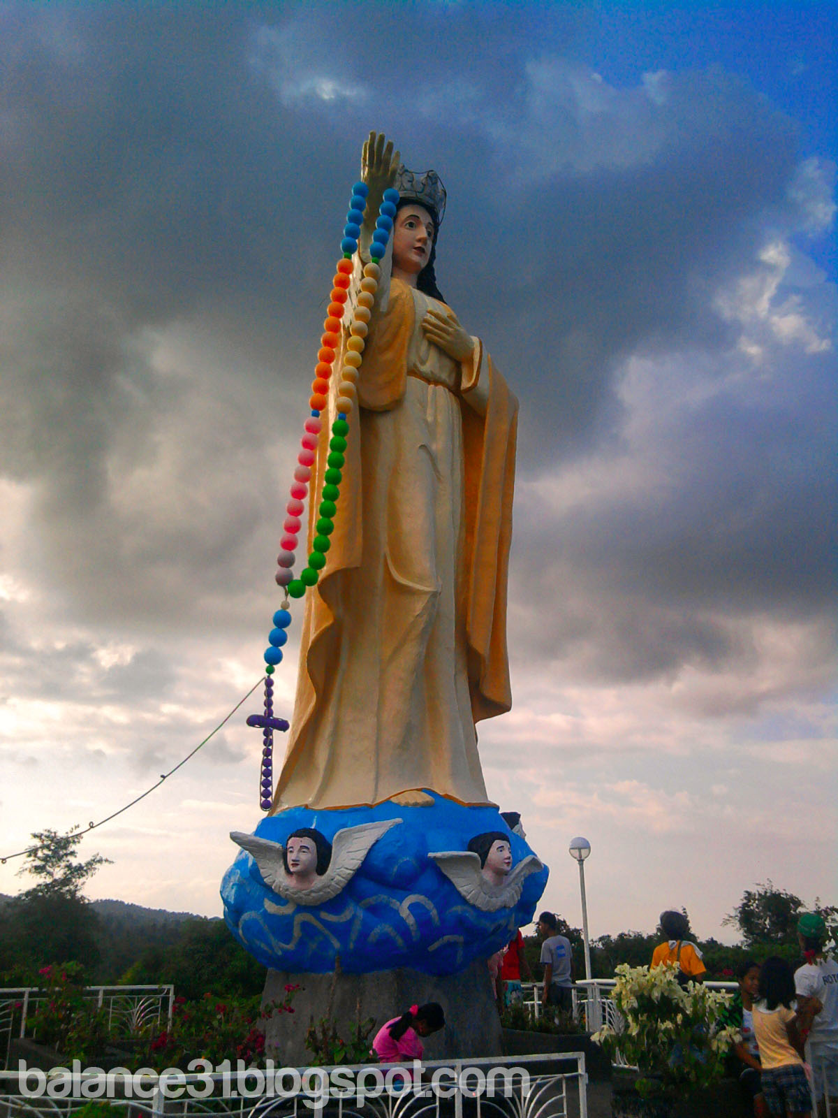 A VERY GOOD FRIDAY AT TANAUAN PARK, BULA