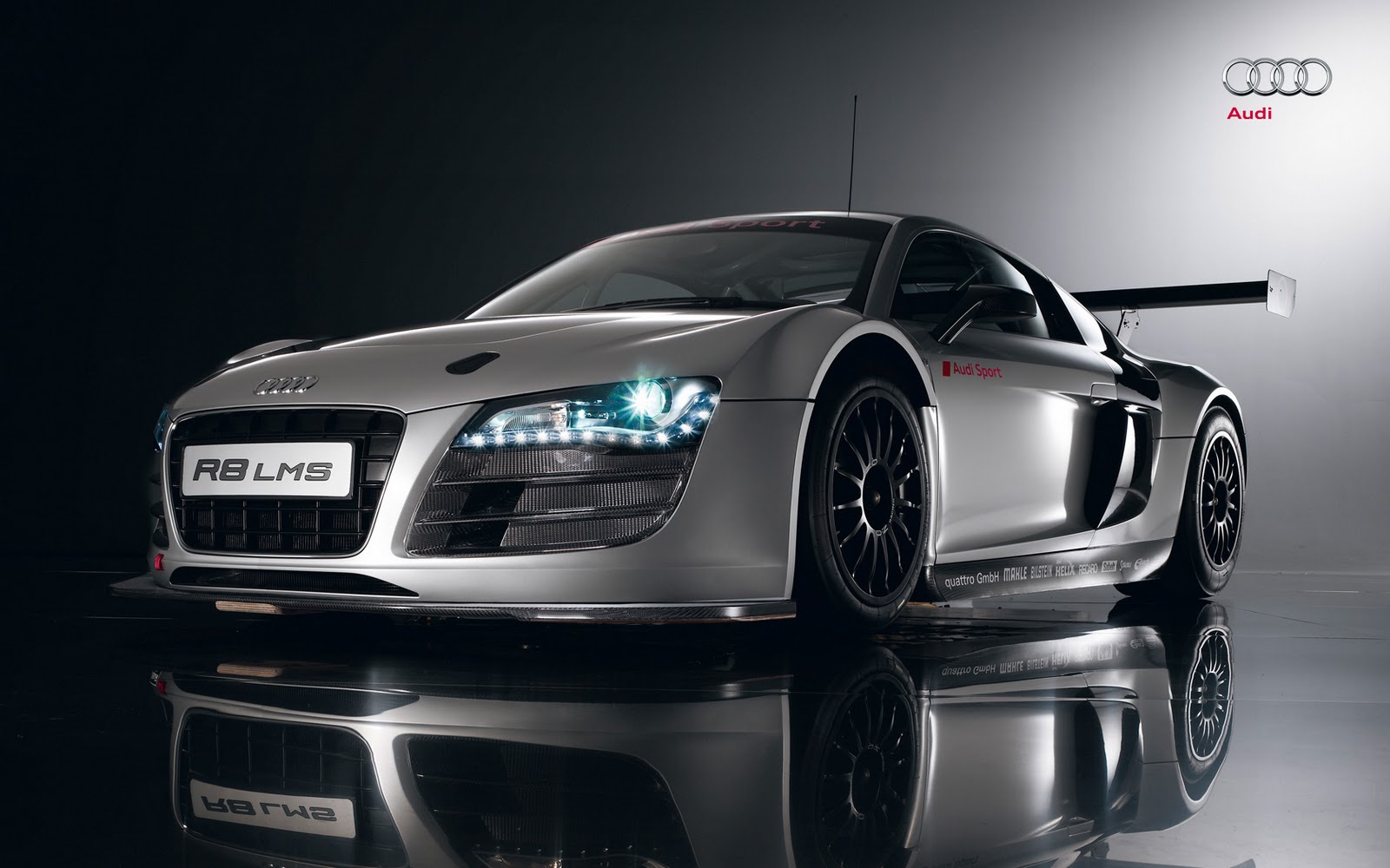 Super Cars: Audi R8 LMS
