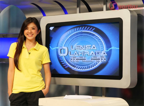 random indonesian sports news anchor