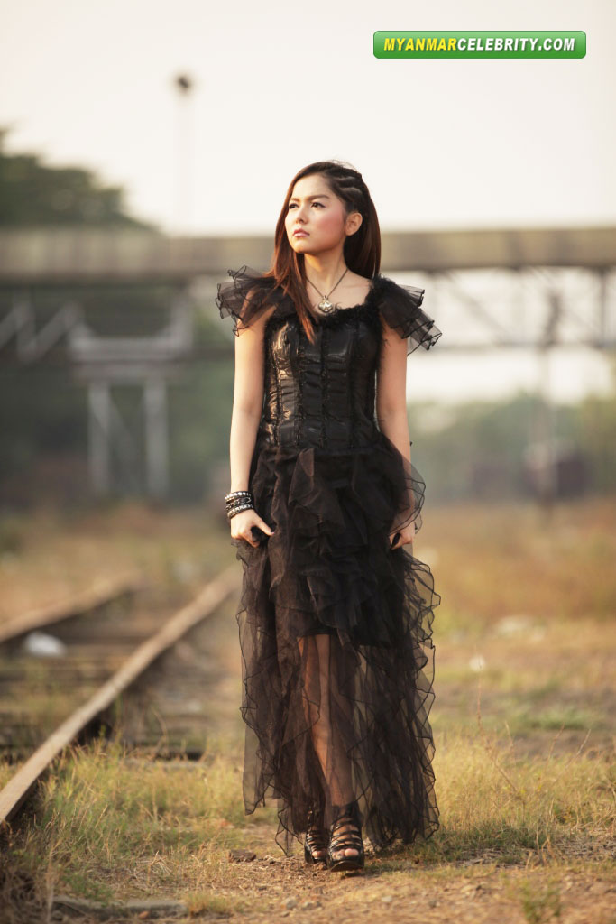 Yadanar Mai: Myanmar Popular Singer & Model Girl | Myanmar Singer and ...