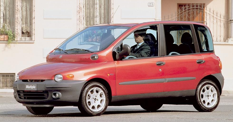 Speed In The Future: Coches feos en cuanto a lo práctico