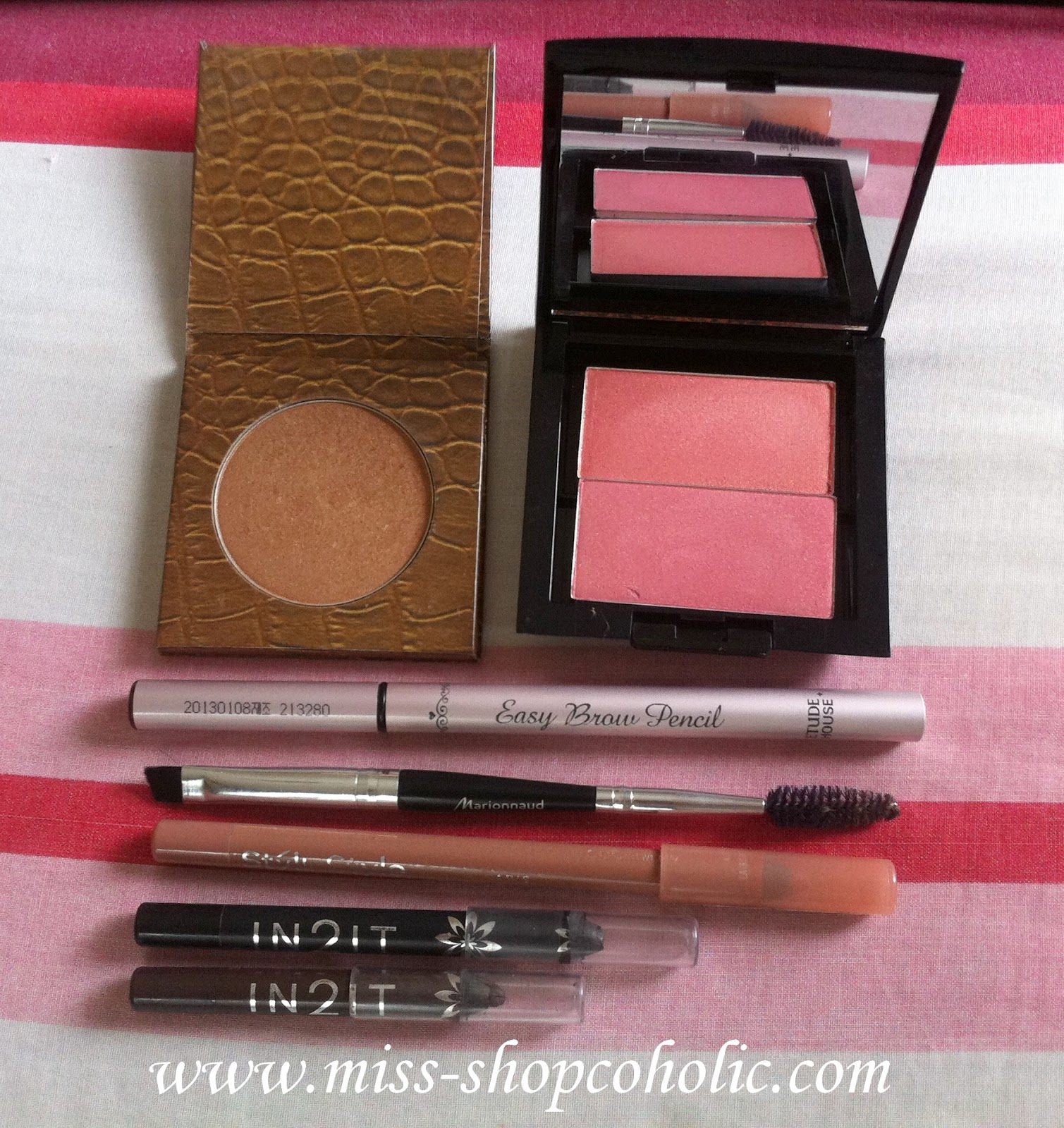 Miss Shopcoholic: What's inside my makeup kit