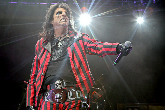 Music N' More: Top 50 Hard Rock + Heavy Metal Frontmen of All Time