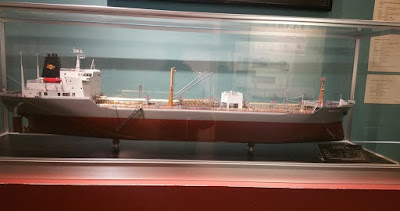 The Booga Wooga & Little Sister Sophia: May 2017