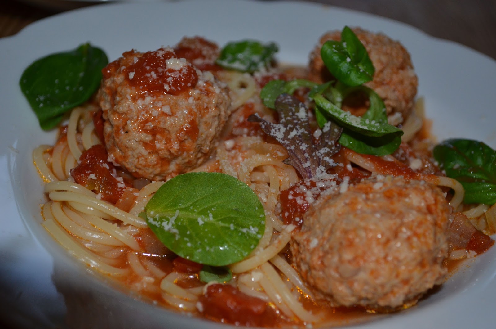 Katrines opskrifter: Spaghetti med kødboller og tomatsauce