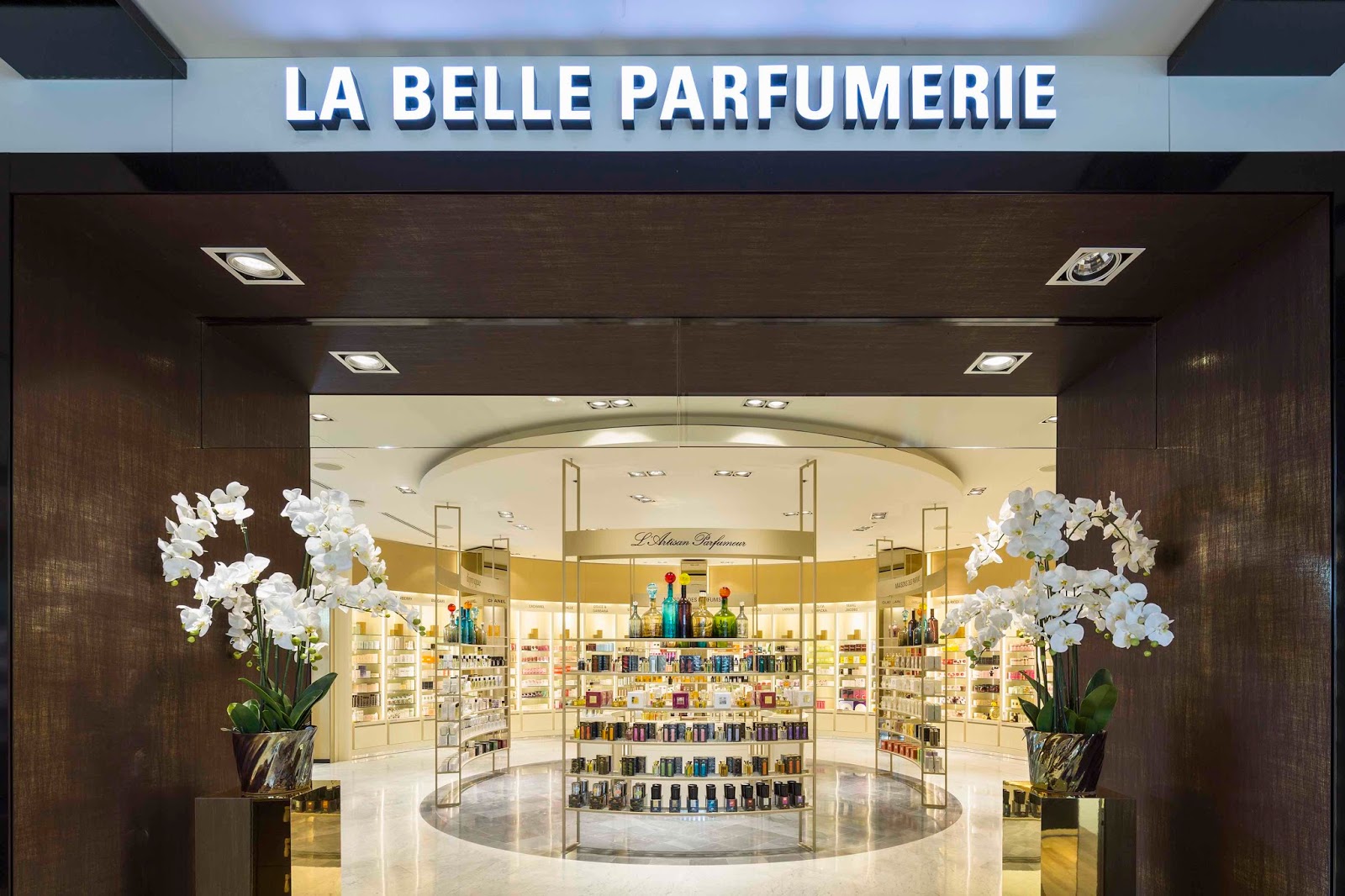 Michèle in wonderland: Quand le Printemps Haussmann célèbre La Belle ...