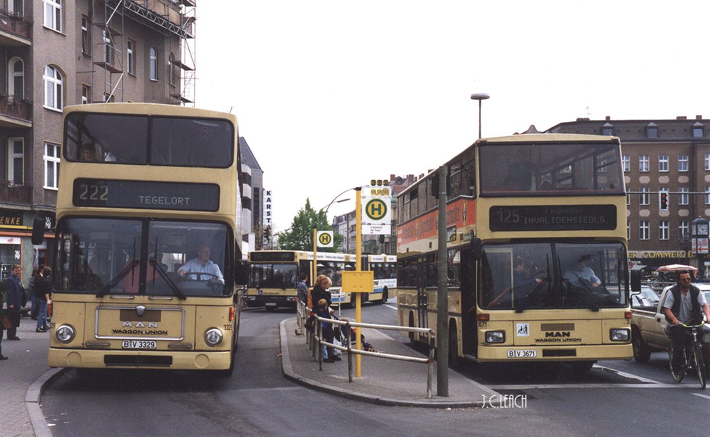 Busworld Photography: Two Generations: BVG Buses at Tegel