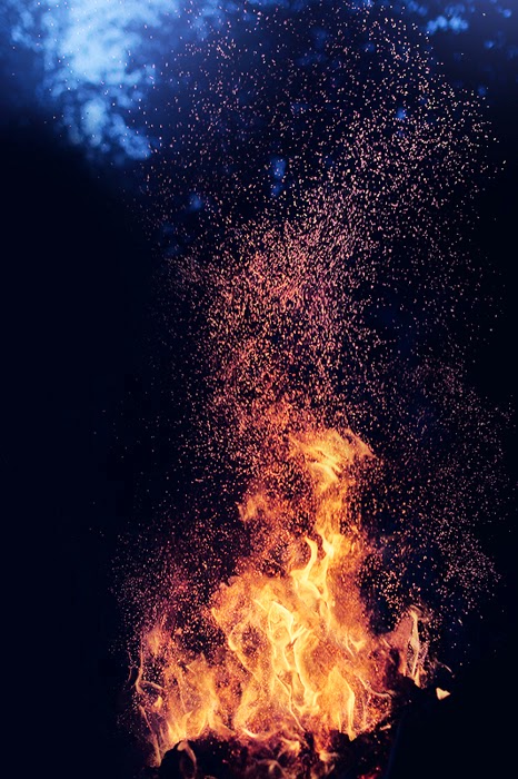 Ароматы и оттенки: Волос пахнет костром... Demeter Fragrance Library ...