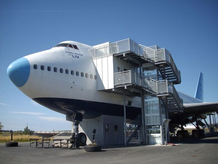 Awesome Boeing-747 Hotel in Stockholm (14 pics) | Daily Fun Pics